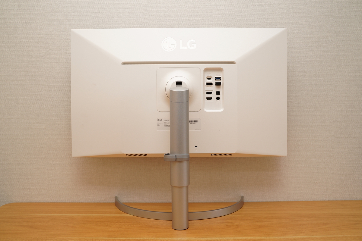 LG 27UL850-Wレビュー | MacとUSB-Cケーブル1本で接続。4Kの定番ディスプレイ | じゃが畑