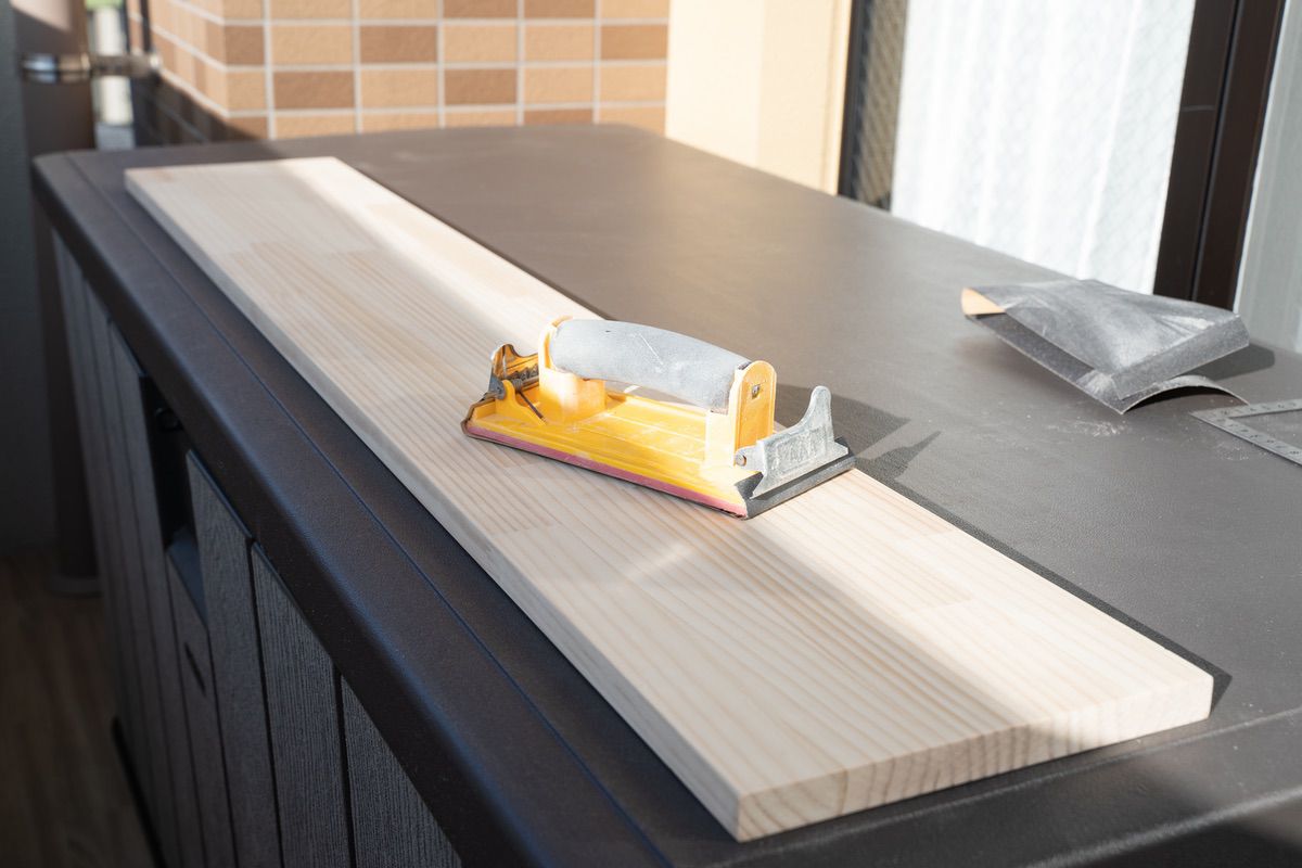 【DIY】デスクシェルフ自作してみた | パイン集成材とIKEA CAPITAでたったの1時間で完成 | じゃが畑