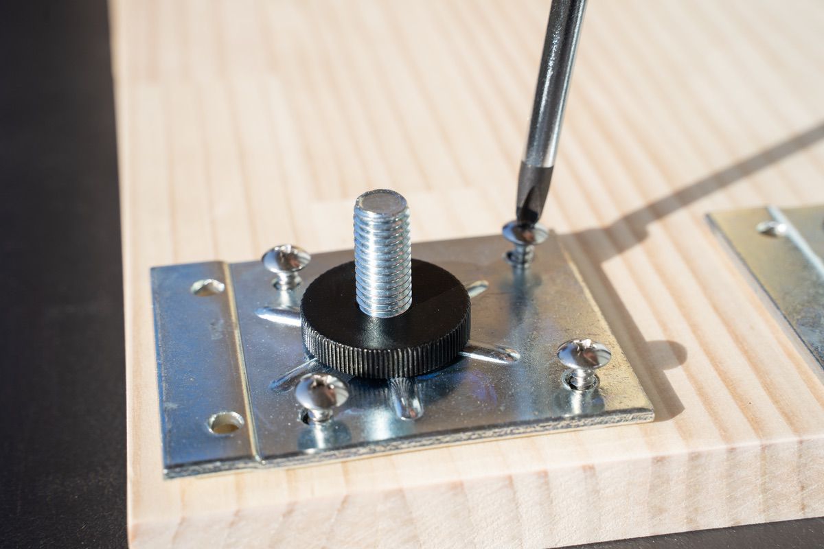 【DIY】デスクシェルフ自作してみた | パイン集成材とIKEA CAPITAでたったの1時間で完成 | じゃが畑