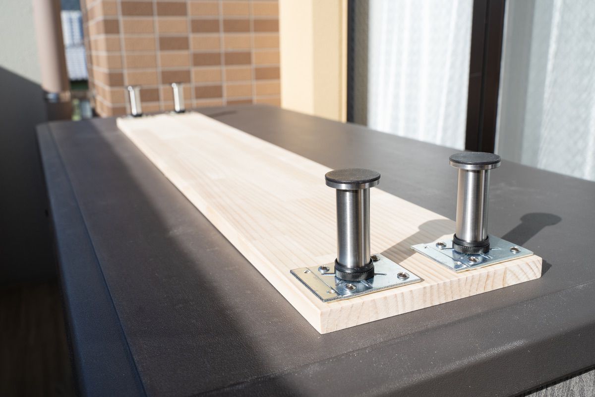 【DIY】デスクシェルフ自作してみた | パイン集成材とIKEA CAPITAでたったの1時間で完成 | じゃが畑