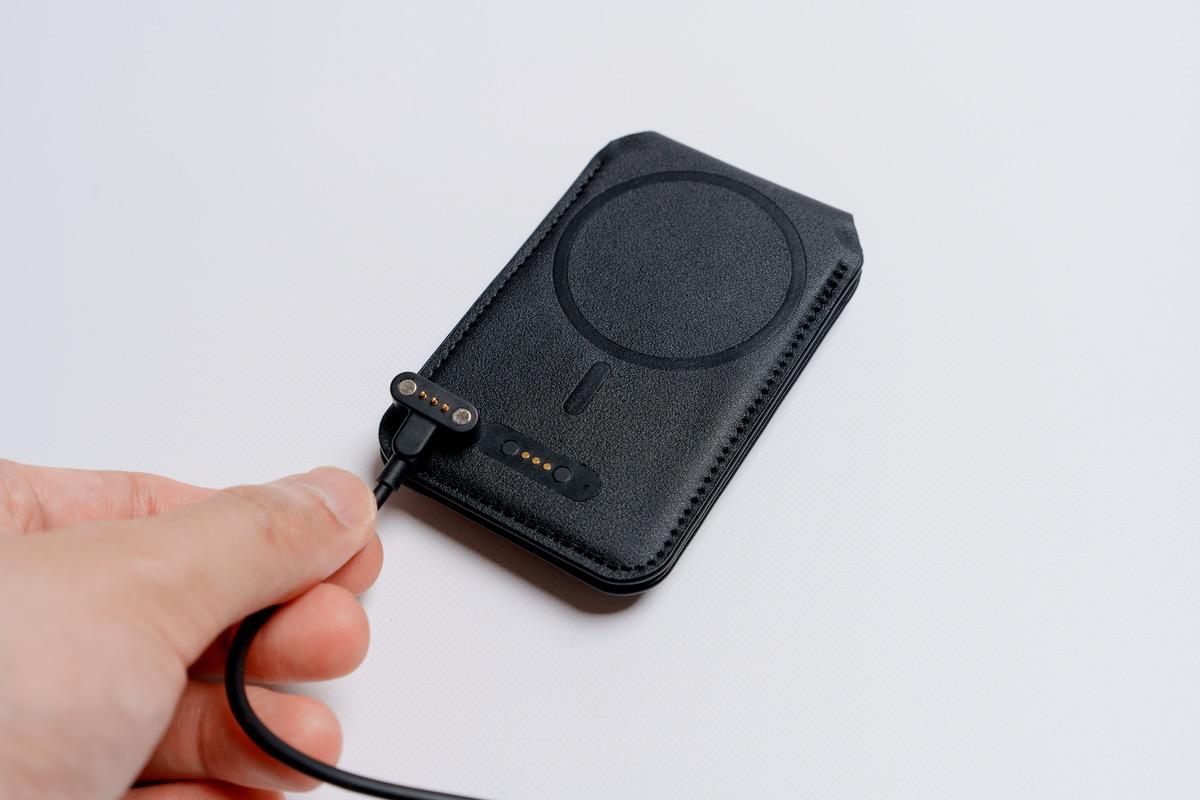 ESR HaloLock GEO WALLET STAND レビュー | 「探す」に対応したウォレットスタンド[PR] | じゃが畑