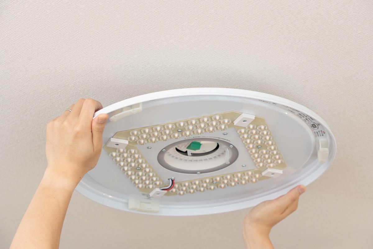 SwitchBot シーリングライト プロ レビュー | 寝室でも使える調光機能付き[PR] | じゃが畑