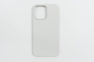 【重量わずか30g】MOFT MOVAS レザーケース レビュー | 純正レザーケースに変わる選択肢 | じゃが畑